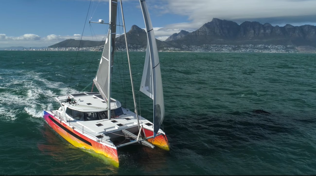 Balance 482 - Toute première mise à l’eau ! - Catamaran - Multicoques Mag