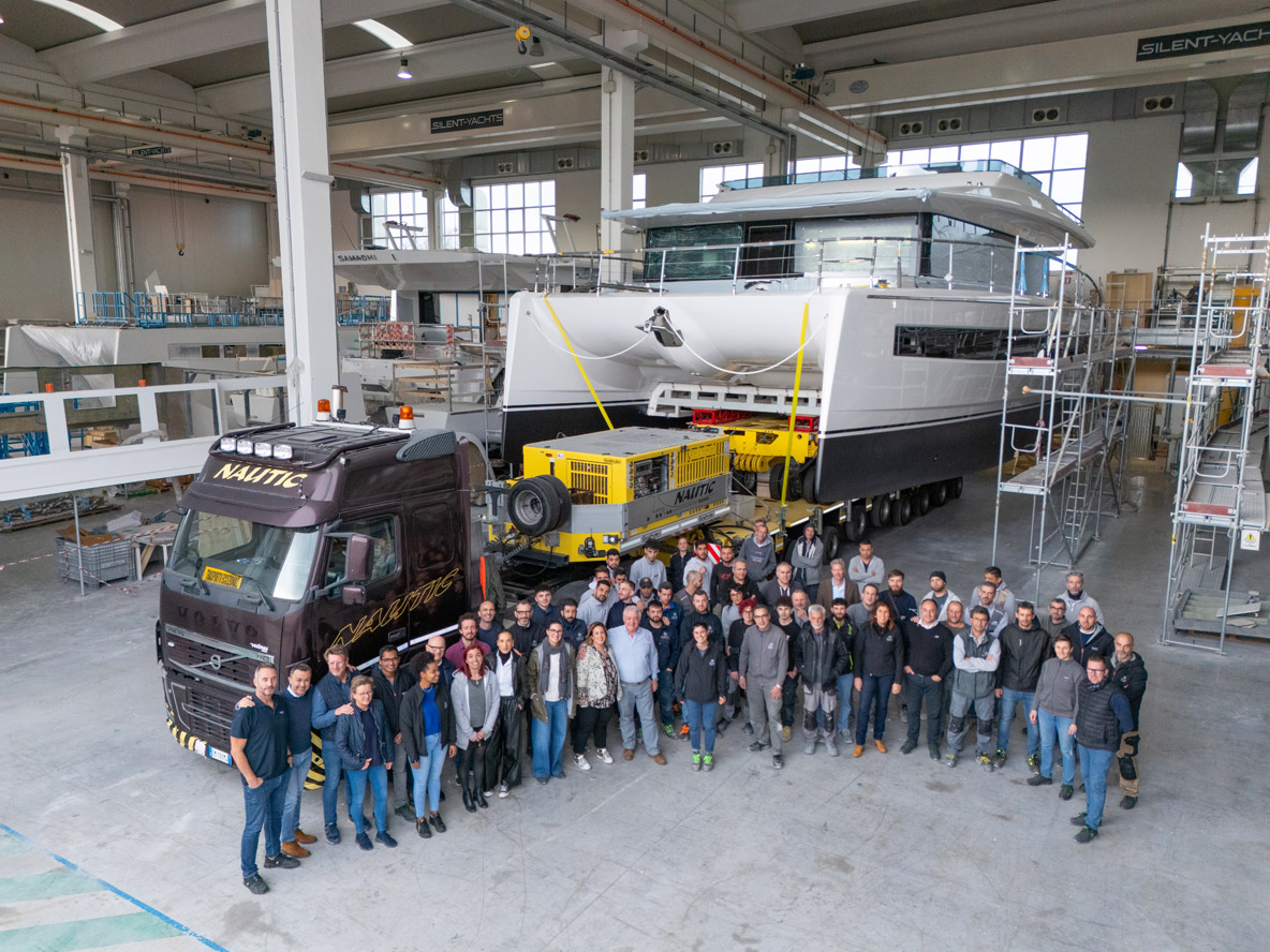 Silent 62 3-Deck - Une mise à l’eau… très attendue ! - Multipower ...