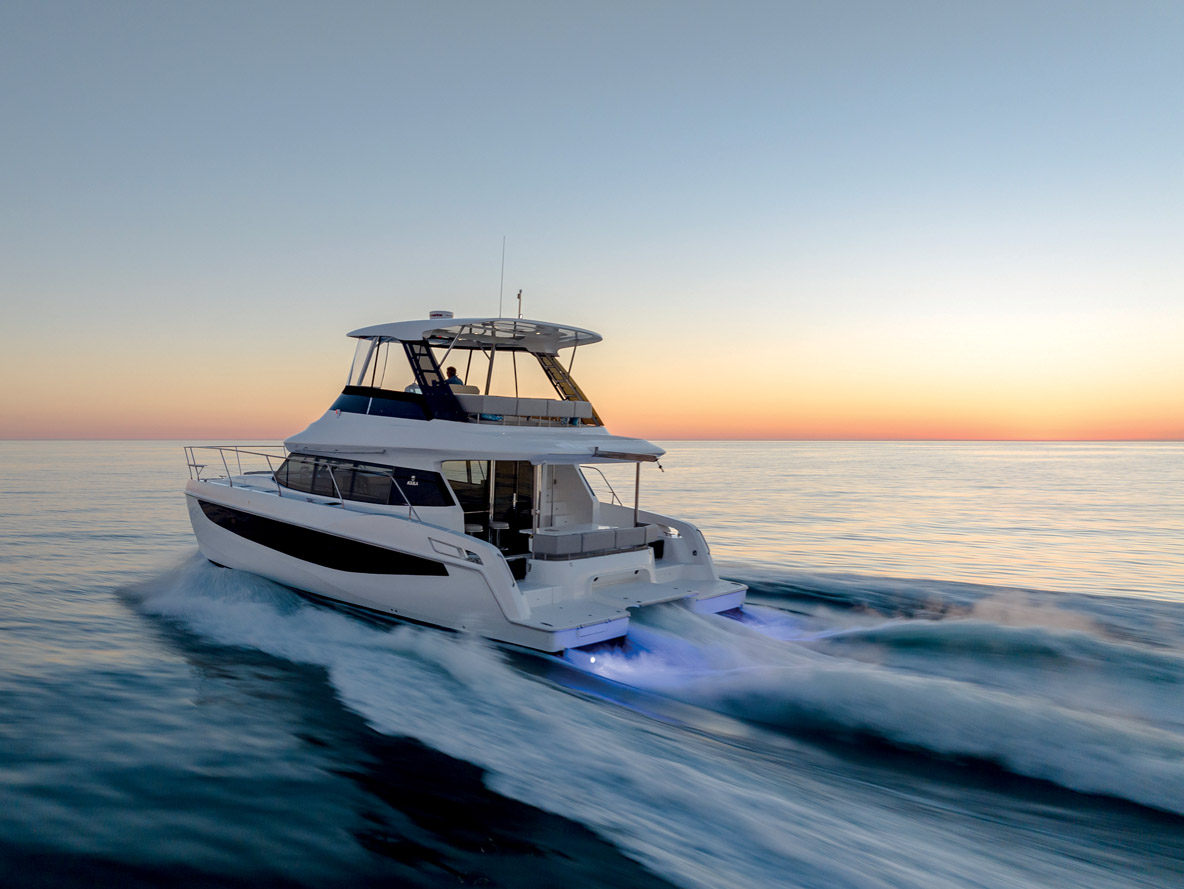 Aquila Power Catamarans - La saga des powercats ailés - Nouvelles des ...