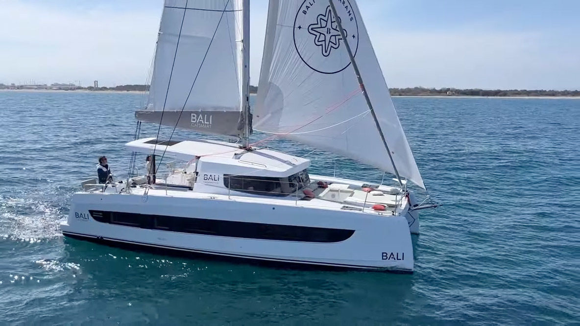 Bali Catsmart - Teaser essai en mer - Catamaran - Multicoques Mag