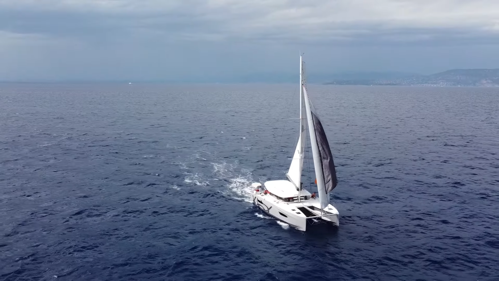 Excess 14 - Teaser essai en mer - Catamaran - Multicoques Magazine