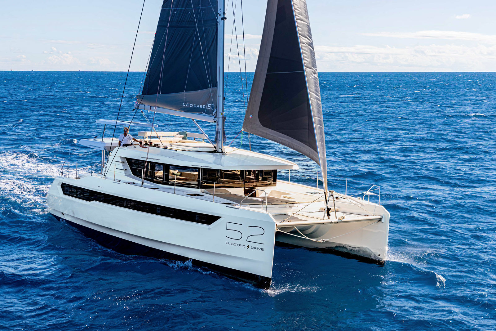 Leopard 52 - Un catamaran polyvalent avec 3 à 6 cabines - Nouvelles des ...